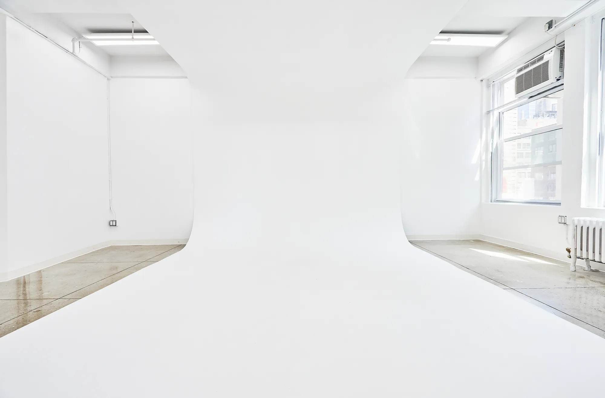 Cyc Wall Photo Studio In New York | Studios With Cyclorama